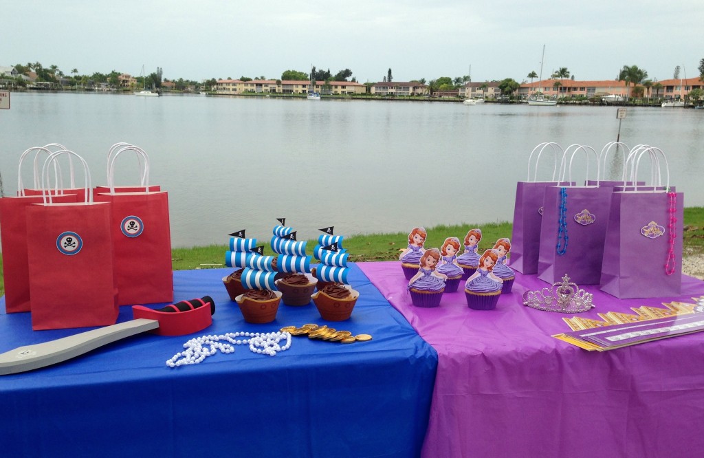 Princess and Pirate Party with Disney Junior Familia