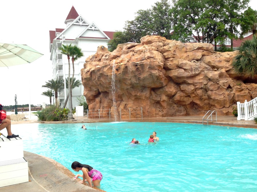 Why Staying At Disney's Grand Floridian Resort Is Worth It!