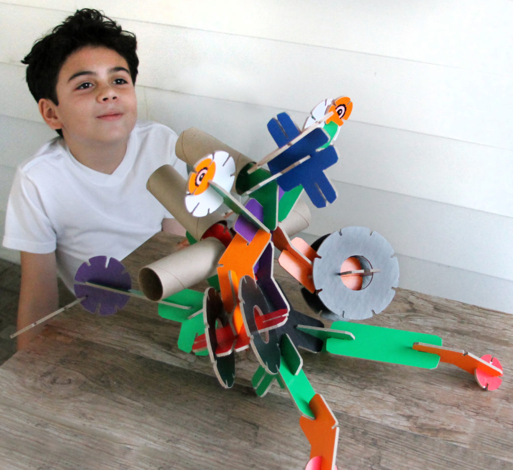 Guide For Gifting Toys That Promote Creativity