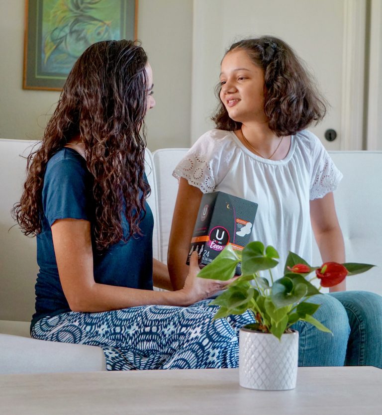 How to Talk to Your Daughter About Her Period in A Positive Way