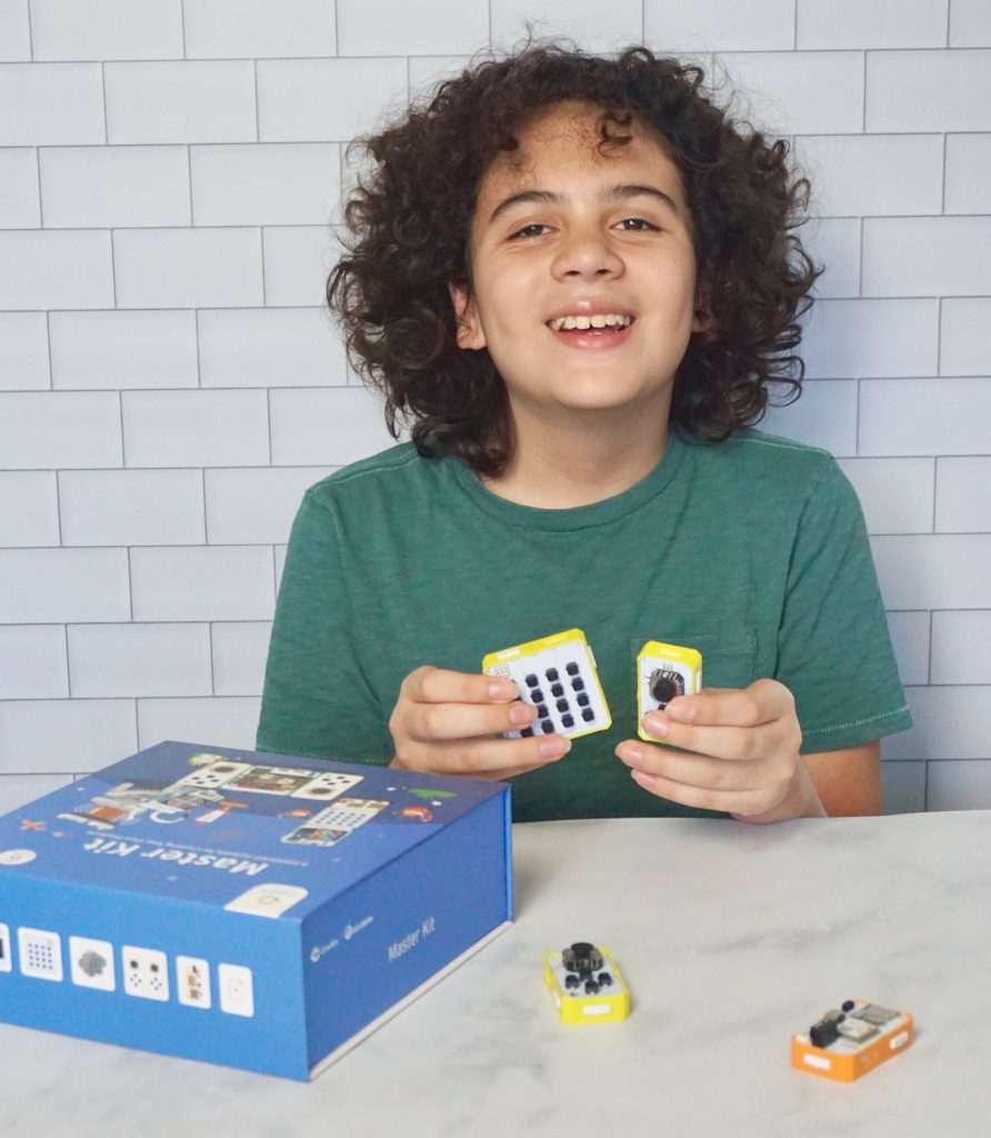 5 Reasons Why Crowbits is A Fantastic Toy For Kids To Learn Coding