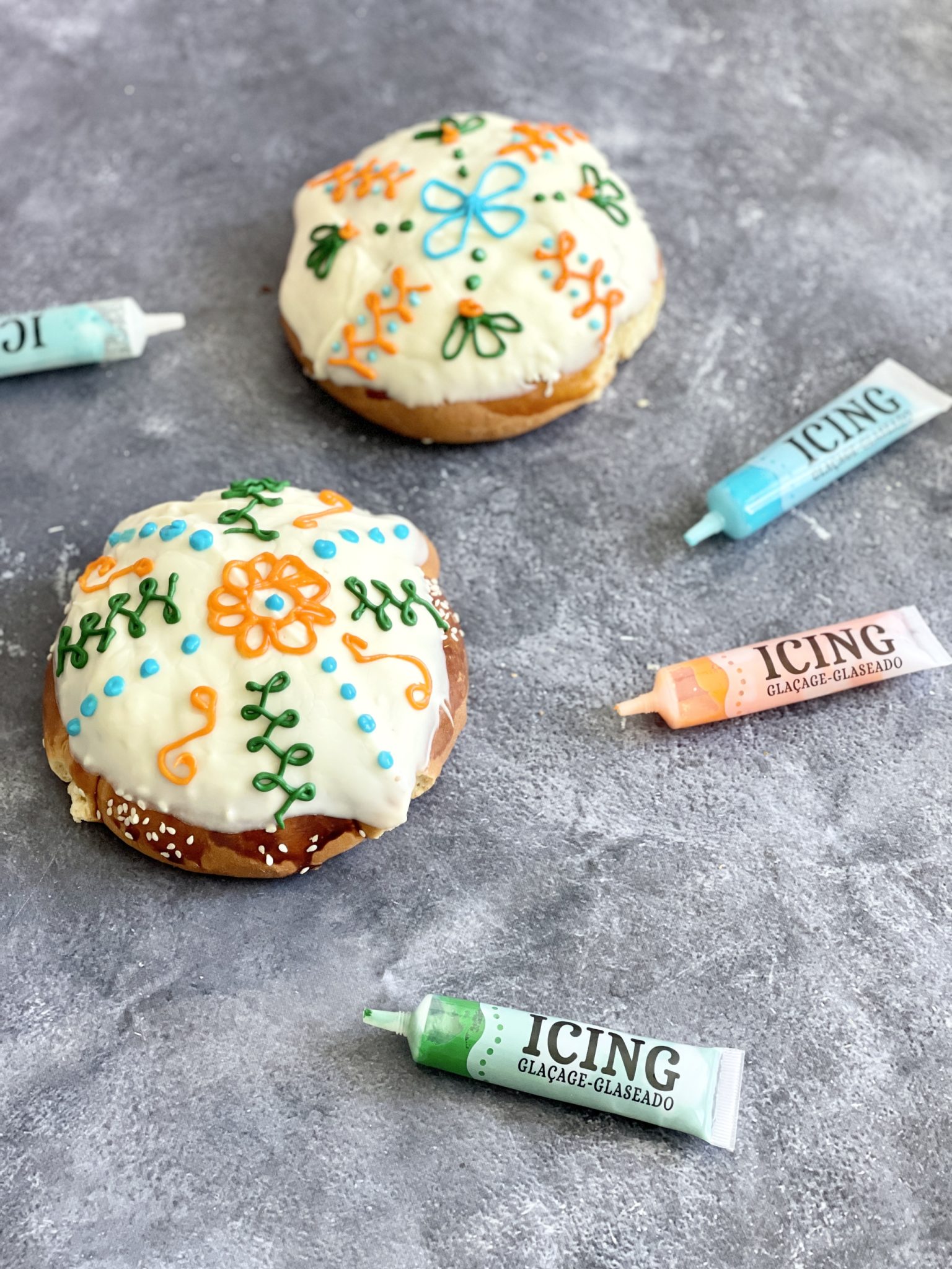 How to Make Pan de Muerto Calaverita (Sugar Skull Pan De Muerto)