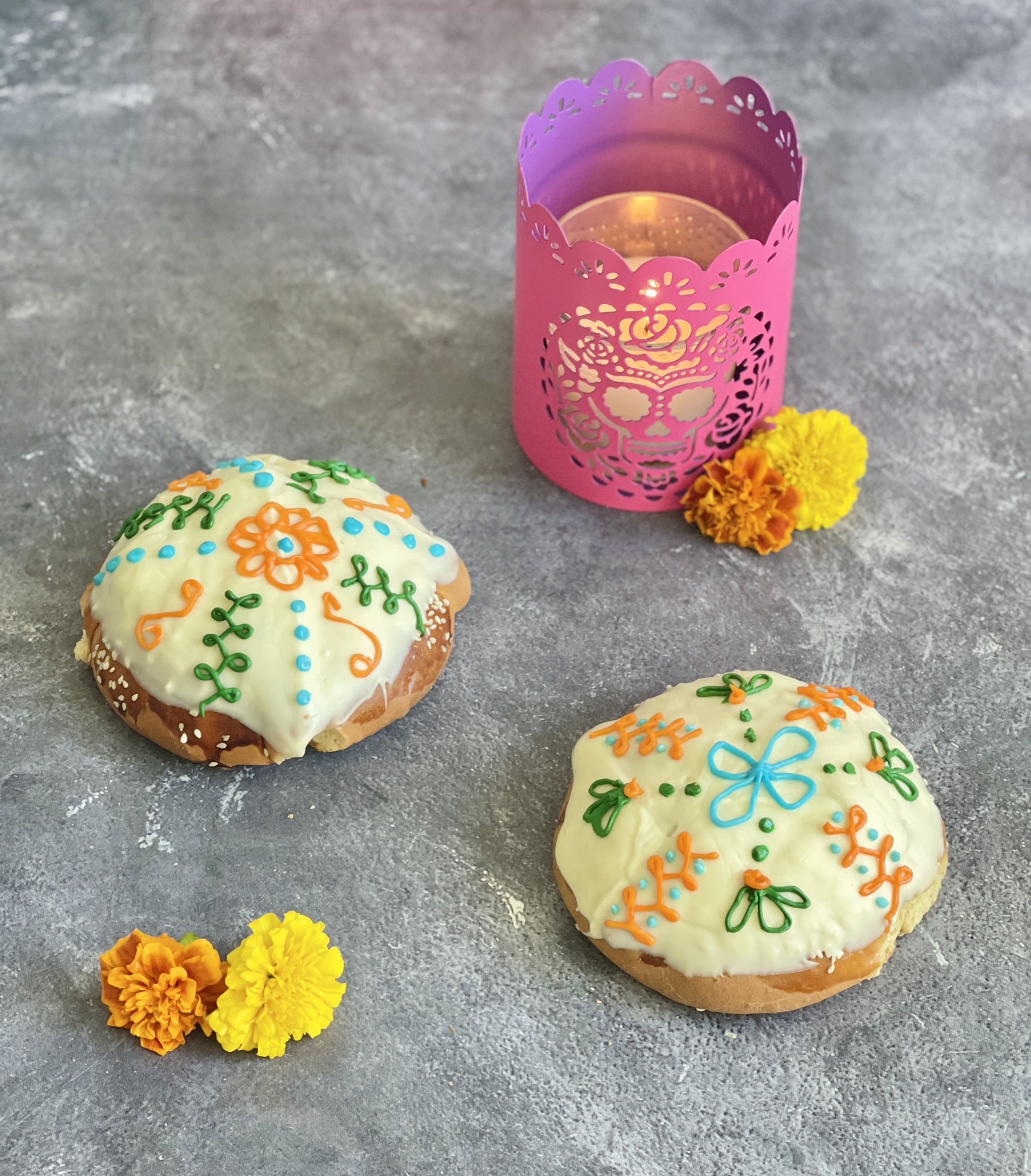 How to Make Pan de Muerto Calaverita (Sugar Skull Pan De Muerto)