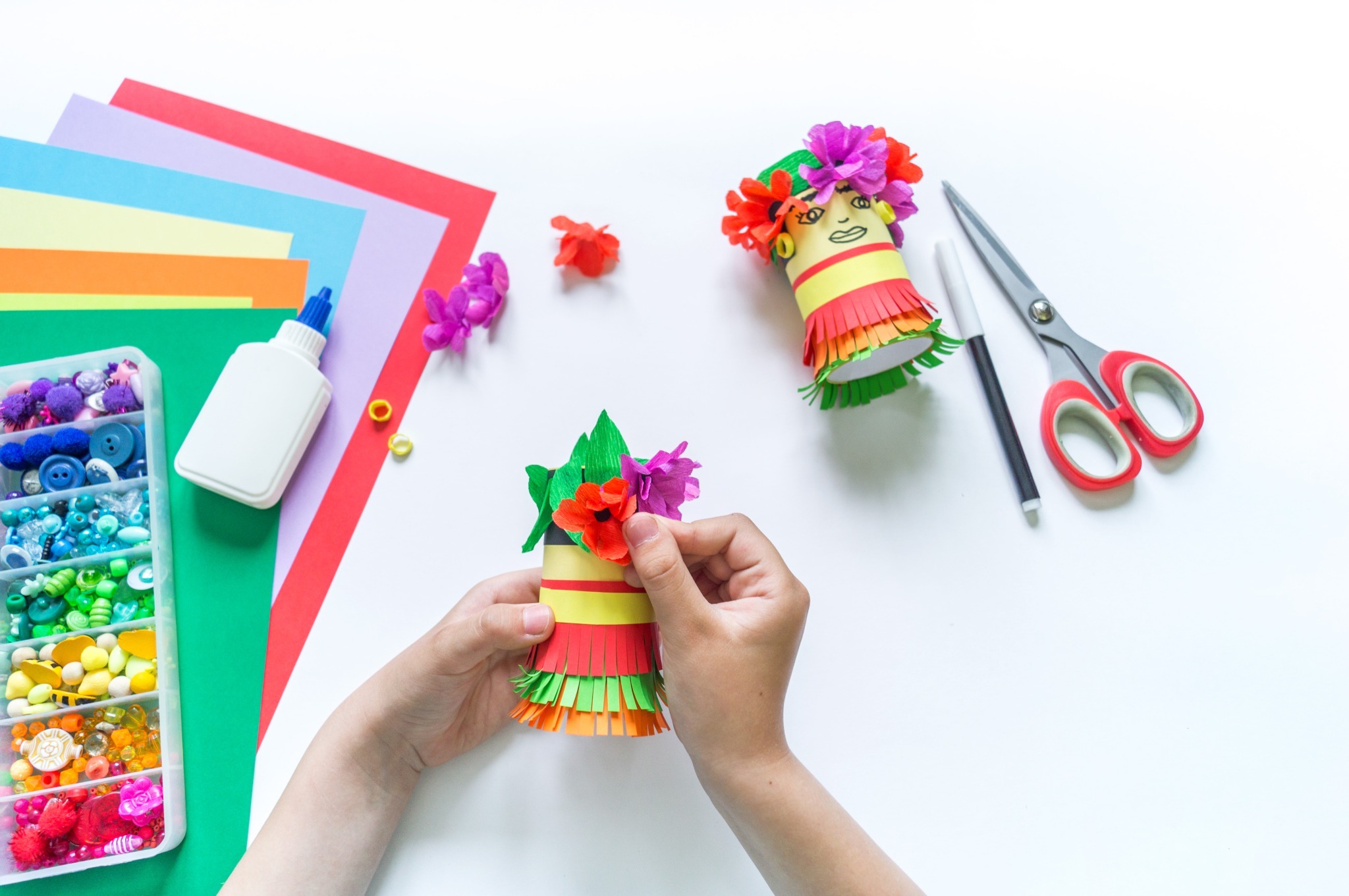 Easy Frida Kahlo Craft: A Fun Hispanic Heritage Craft for Kids