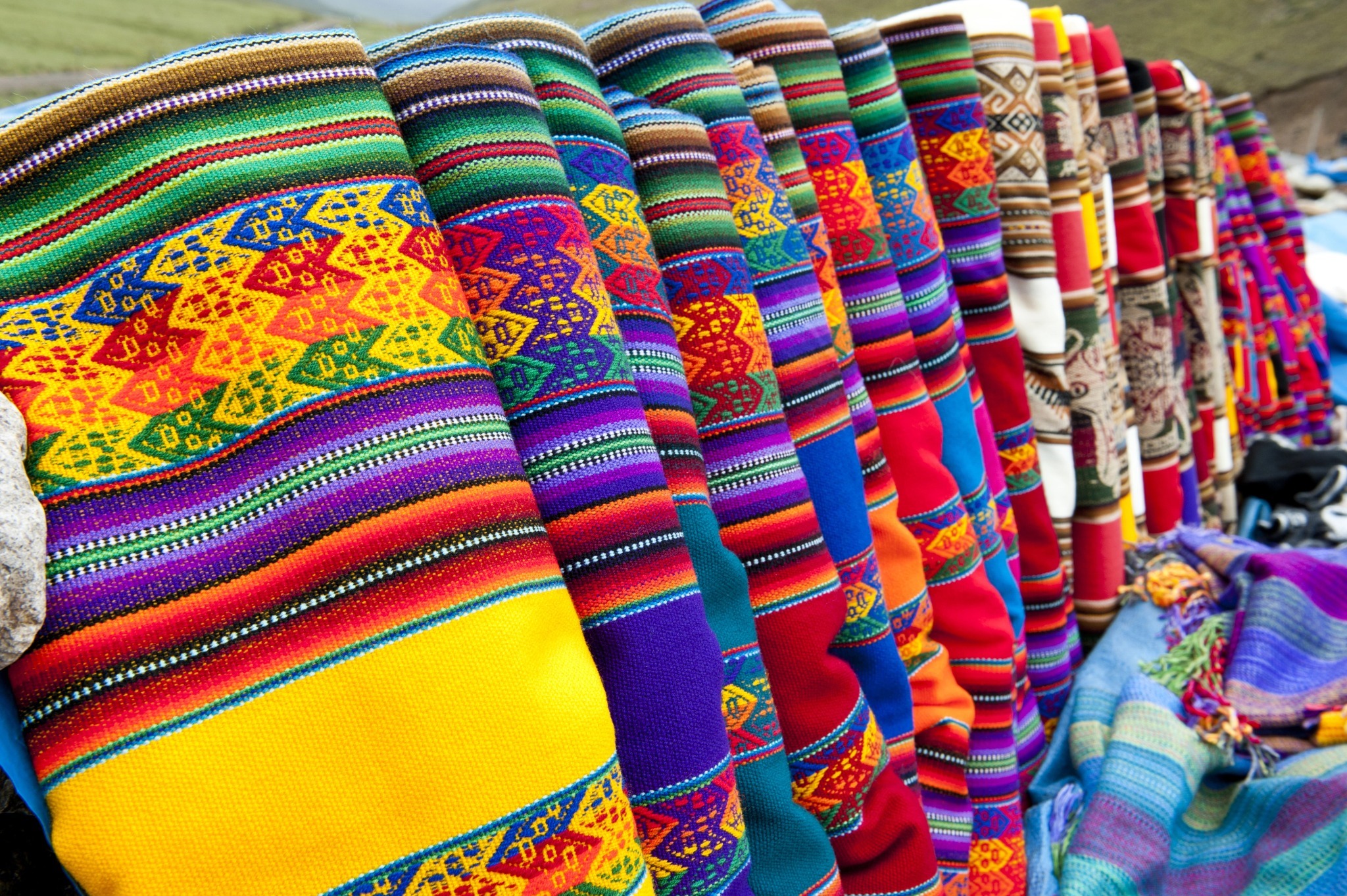 Easy Llama Mini Piñata Craft to Celebrate Hispanic Heritage Month