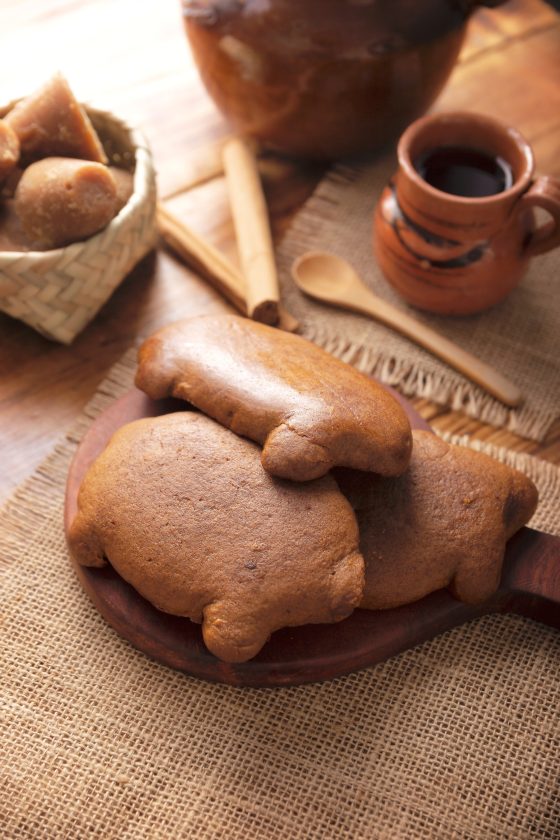 Puerquitos de Piloncillo: A Traditional Mexican Cookie with Deep ...