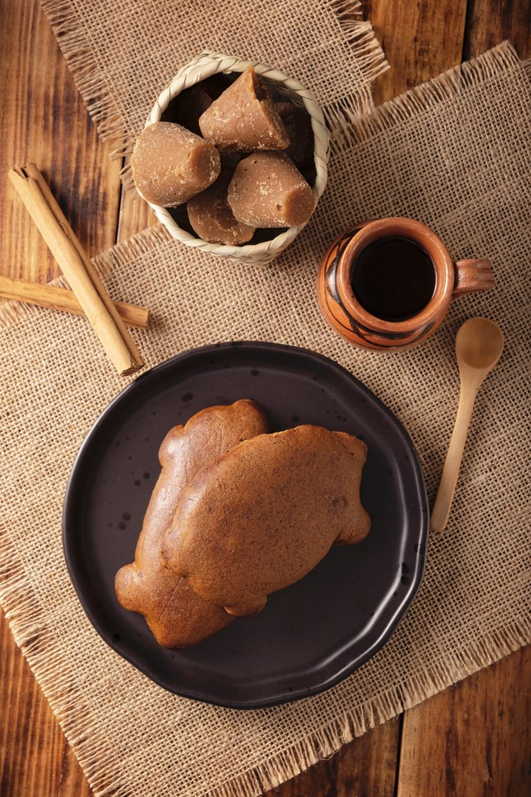 Puerquitos de Piloncillo: A Traditional Mexican Cookie with Deep ...