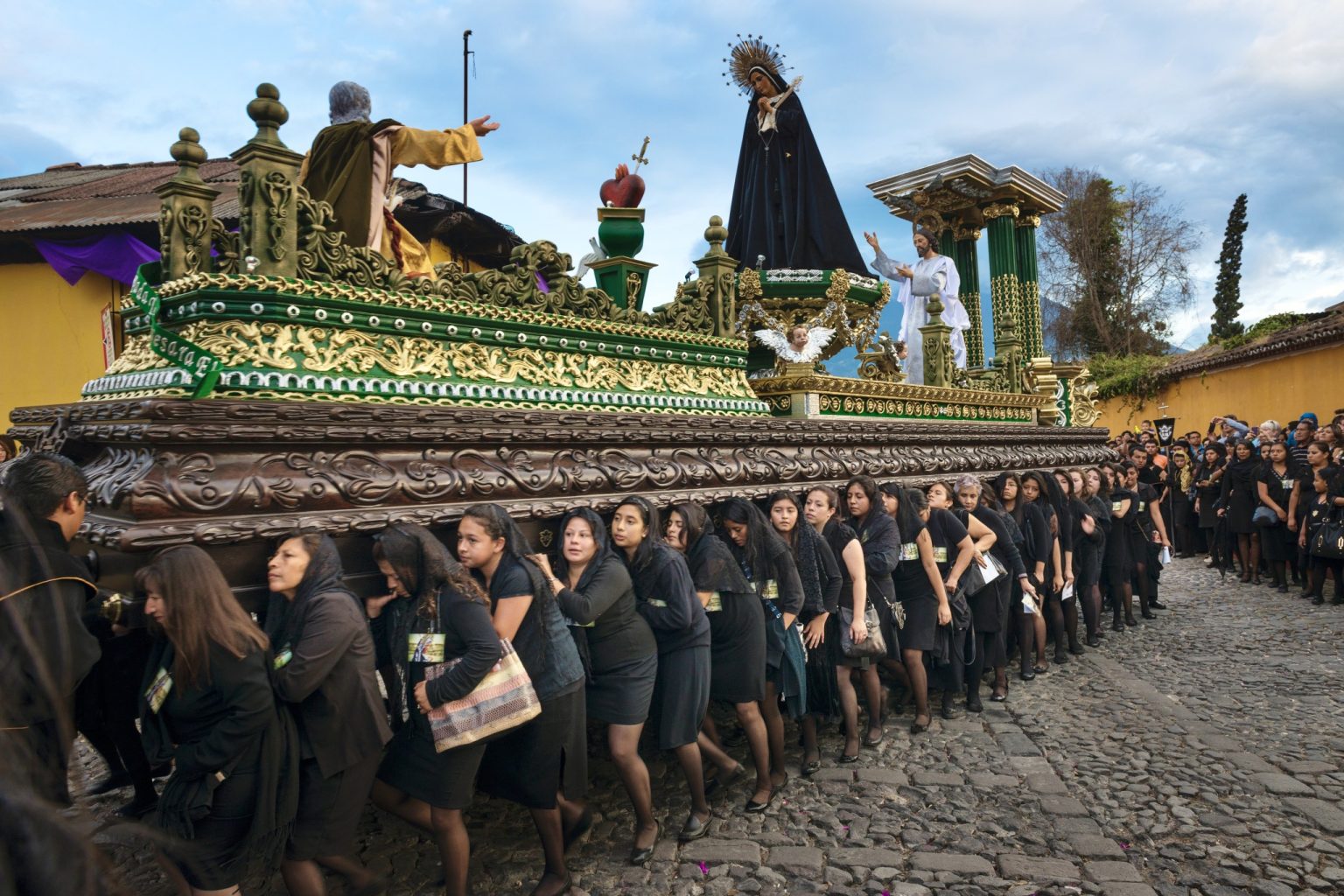 Antigua Guatemala Semana Santa 2025 Procession Schedule and Routes